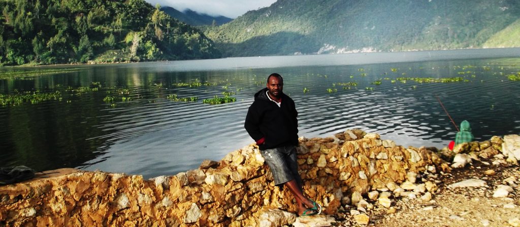 Keheningan Danau Paniai, Papua