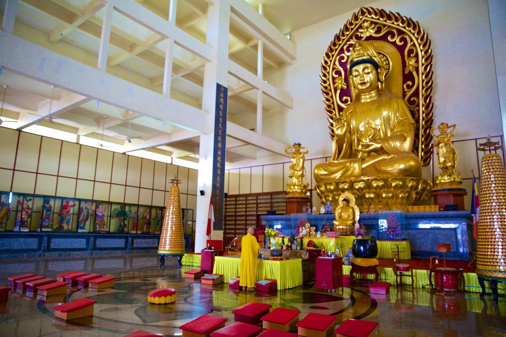 Vihara Avalokitesvara Graha, Vihara Terbesar Di Asia Tenggara