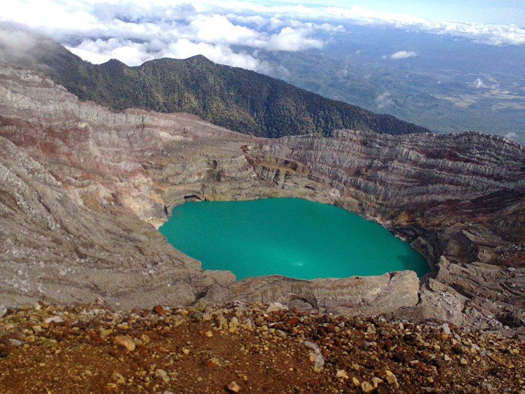 Wajib Tahu Sebelum Naik! Ini Dia Trek Menuju Puncak Gunung Dempo ...