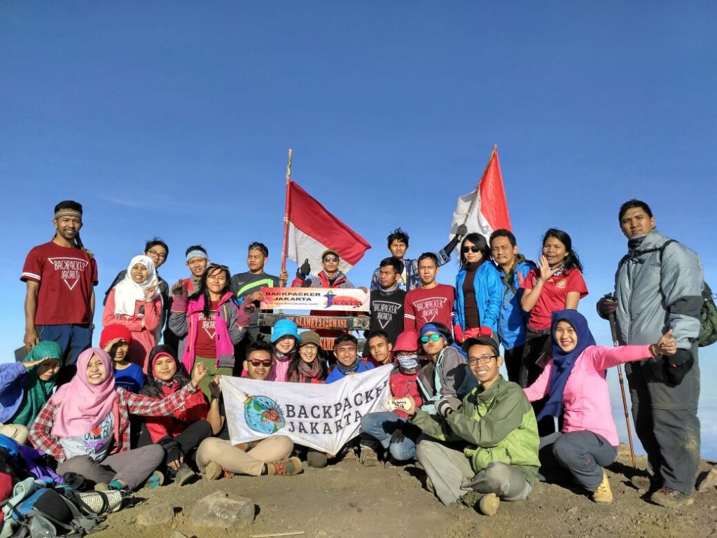 pemandangan puncak slamet (5)