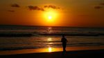 Kalian Penikmat Sunset? Berikut 10 Pantai Terbaik Untuk Melihat Sunset ...