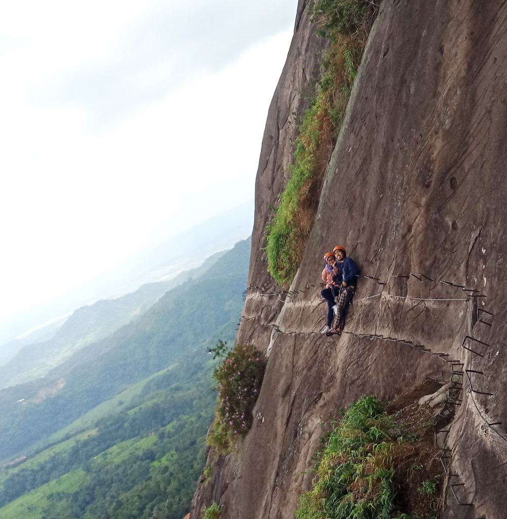 Wisata Adrenalin : Climbing Gunung Parang Via Ferrata, Tertinggi Kedua ...