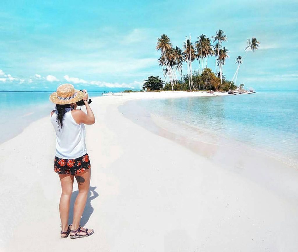 Pulau Manimbora, Pulau Spongebobnya Indonesia