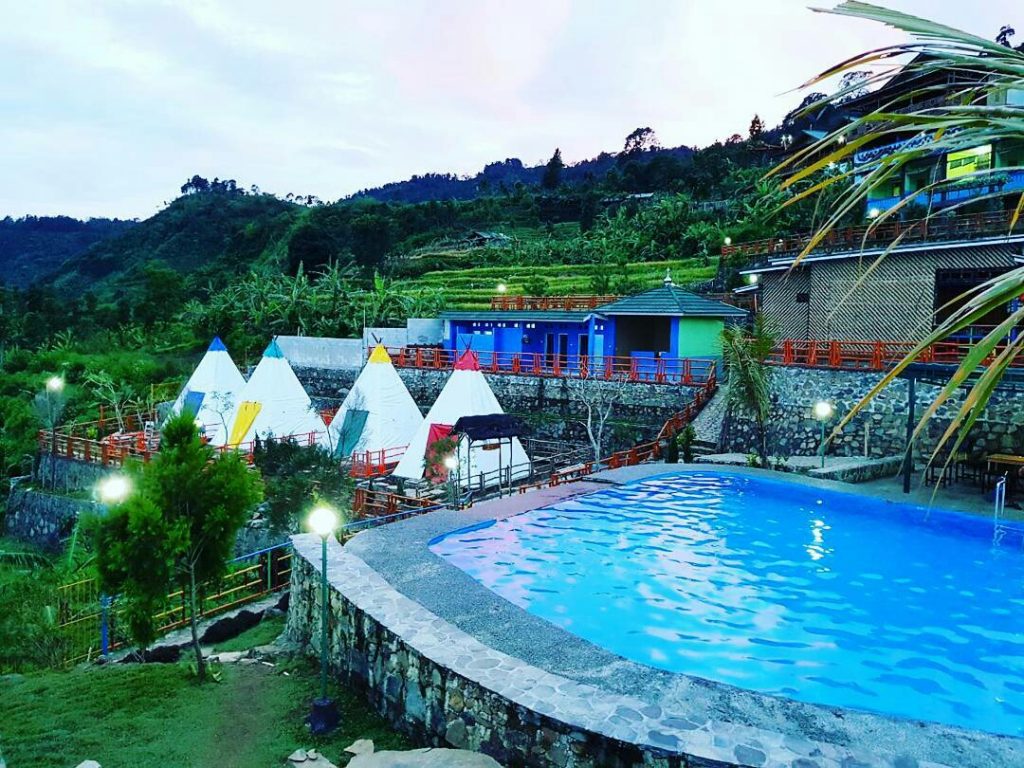 Wisata Baru Villa Khayangan di Bogor yang lagi Hits