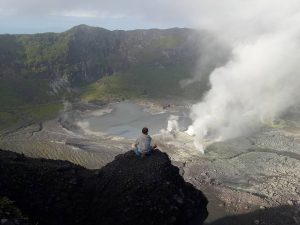 Bukit Kaba Bengkulu, Perpaduan Kawah Hidup dan Hutan Hujan Tropis