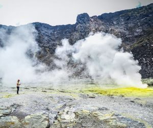 Bukit Kaba Bengkulu, Perpaduan Kawah Hidup dan Hutan Hujan Tropis