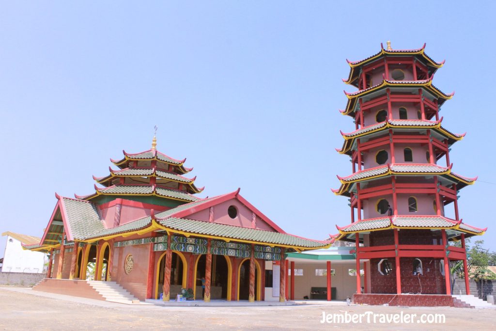 Keindahan Arsitektur Masjid Cheng Ho, Surabaya