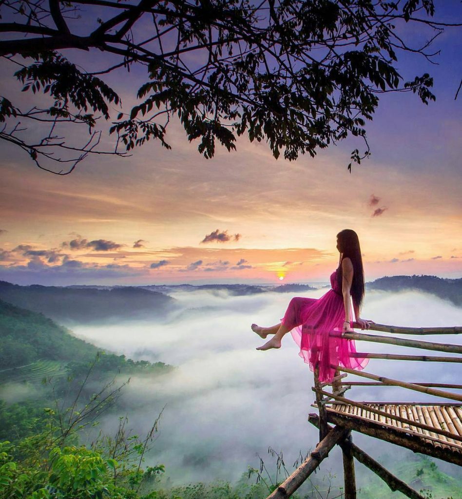 Berburu Sunrise di Tebing Watu mabur, Spot wisata kekinian lainnya di ...