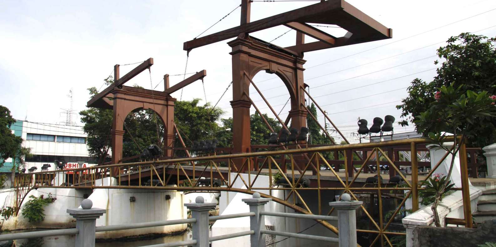 Jembatan Kota Intan